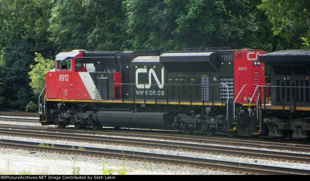 CN 8913